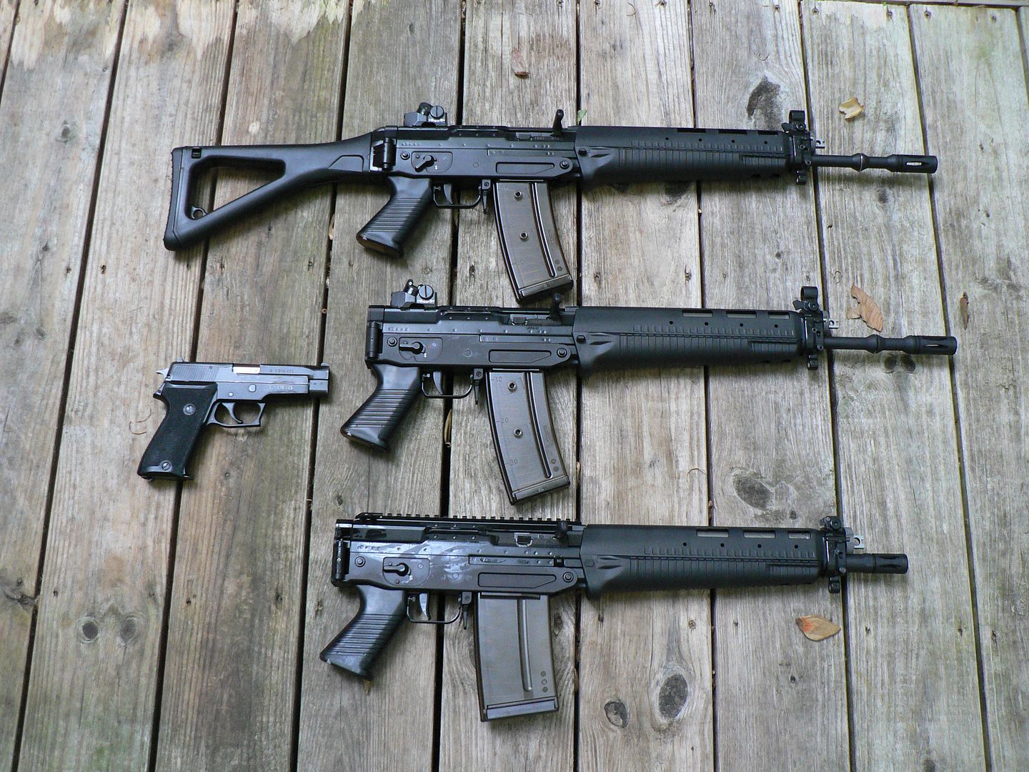 SIG 551 SP-2 swat LE carbine | The FAL Files